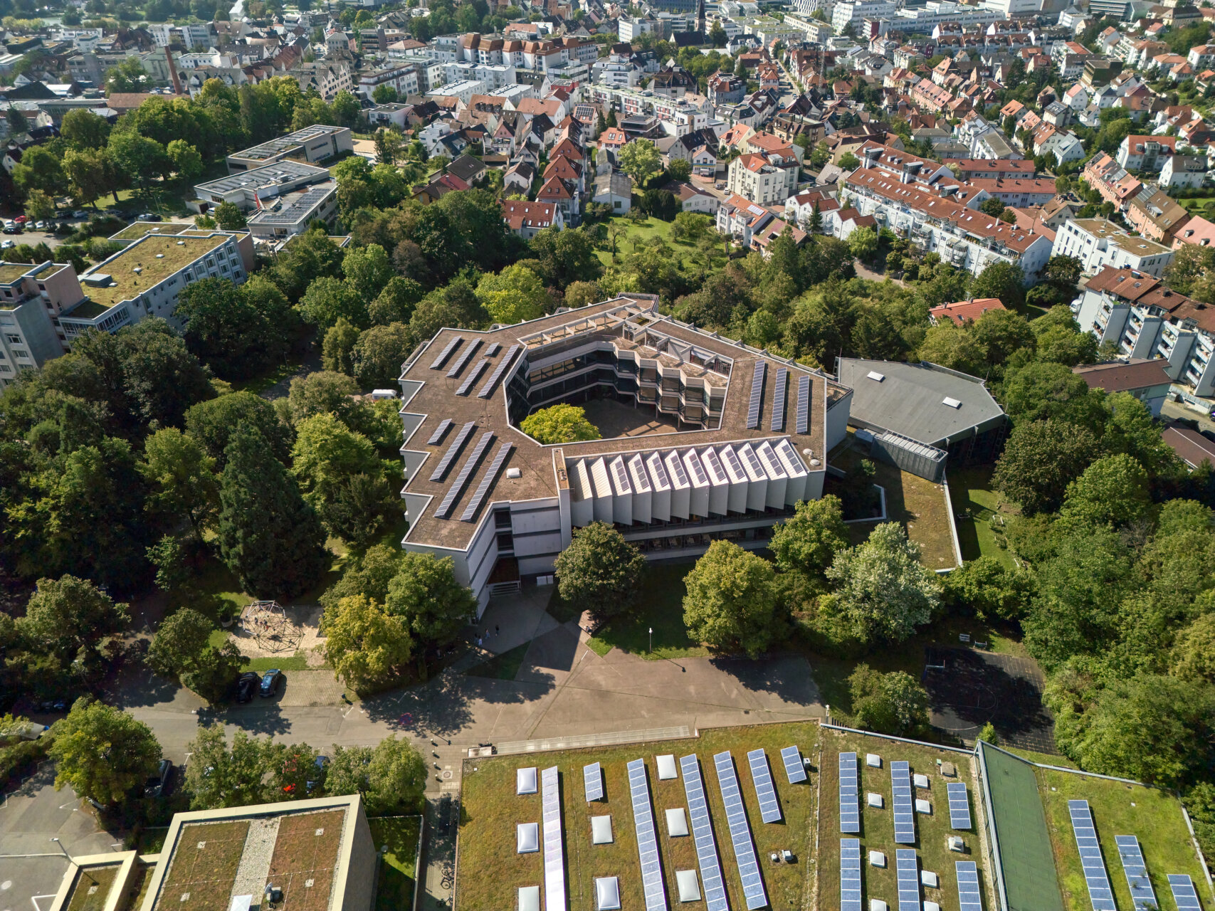 Das AEG – Albert-Einstein-Gymnasium